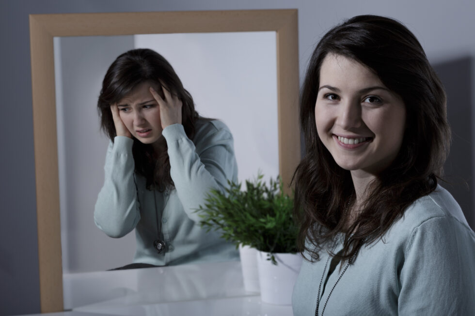Dissociation vs. Disassociation: What's the Difference? - Neurish Wellness